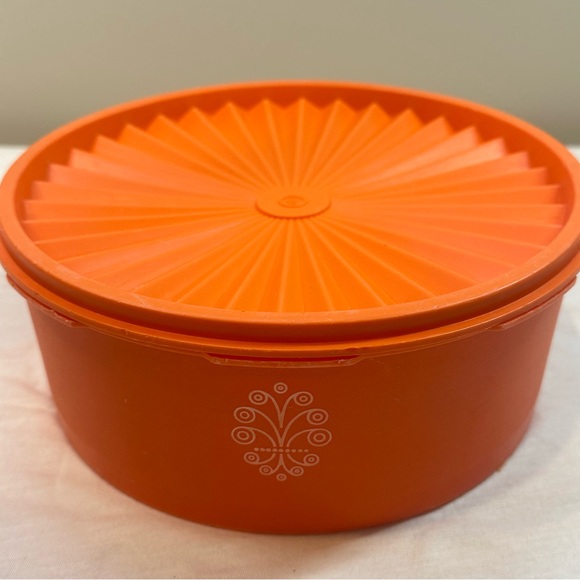 Tupperware | Kitchen | Vintage Tupperware Orange Canister With Lid ...